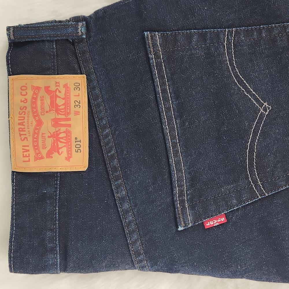 Levi's 501 Red Tag Button Fly 3230 Jeans, Like New - Gem